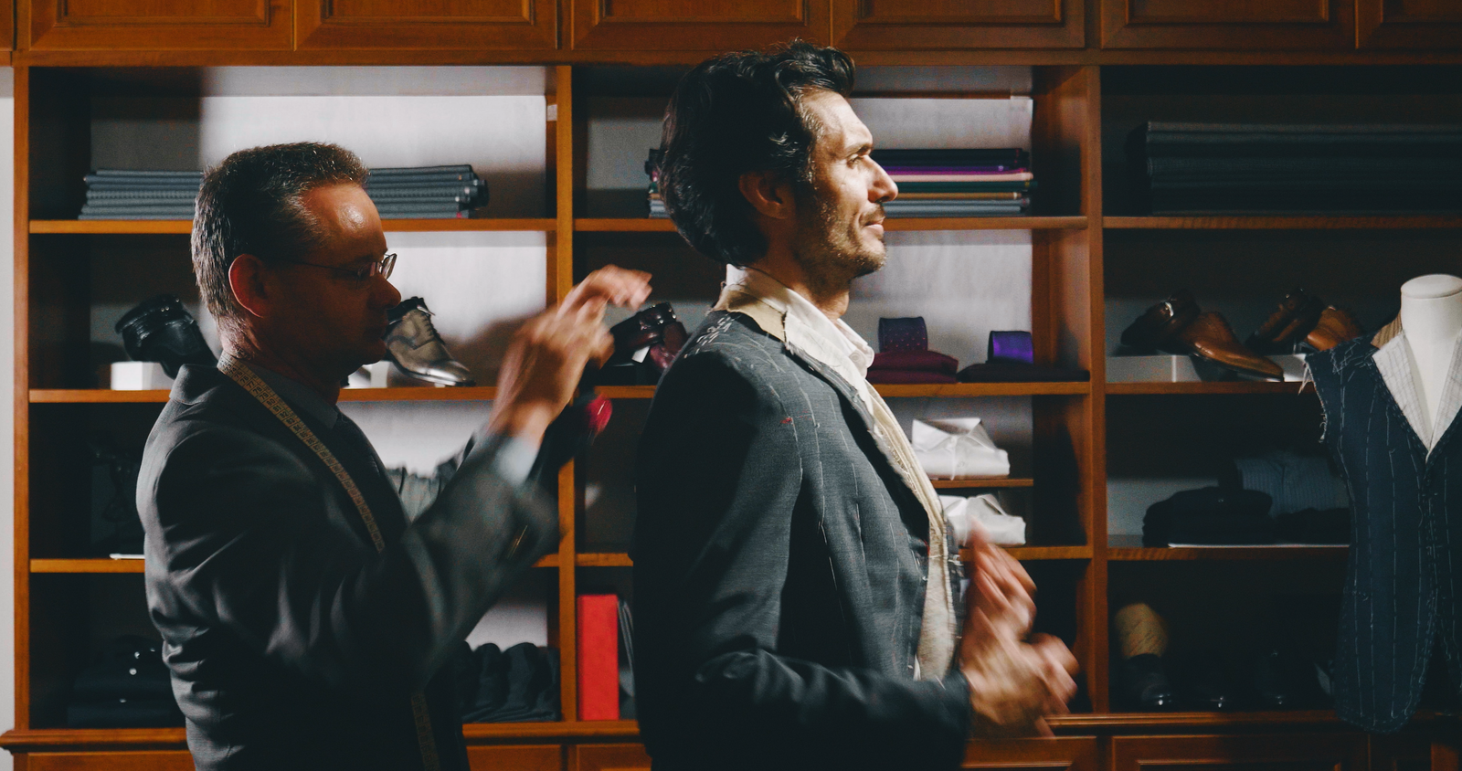 BESPOKE SUITS DUBAI | FORMAL SUITS FOR MEN | SUIT TAILORING – GOODLUCK